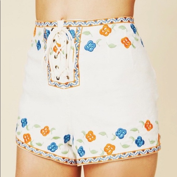 Free People | Shorts | Free People White Linen Shorts With Floral ...
